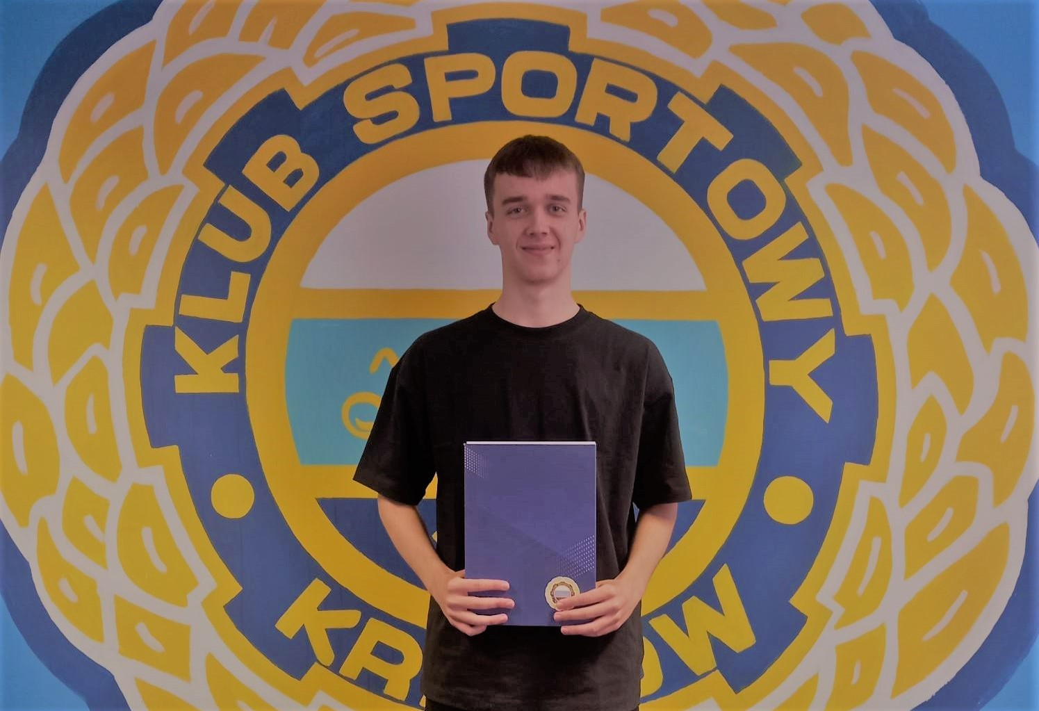 Kamil Kozik z profesjonalnym kontraktem! - Hutnik Kraków